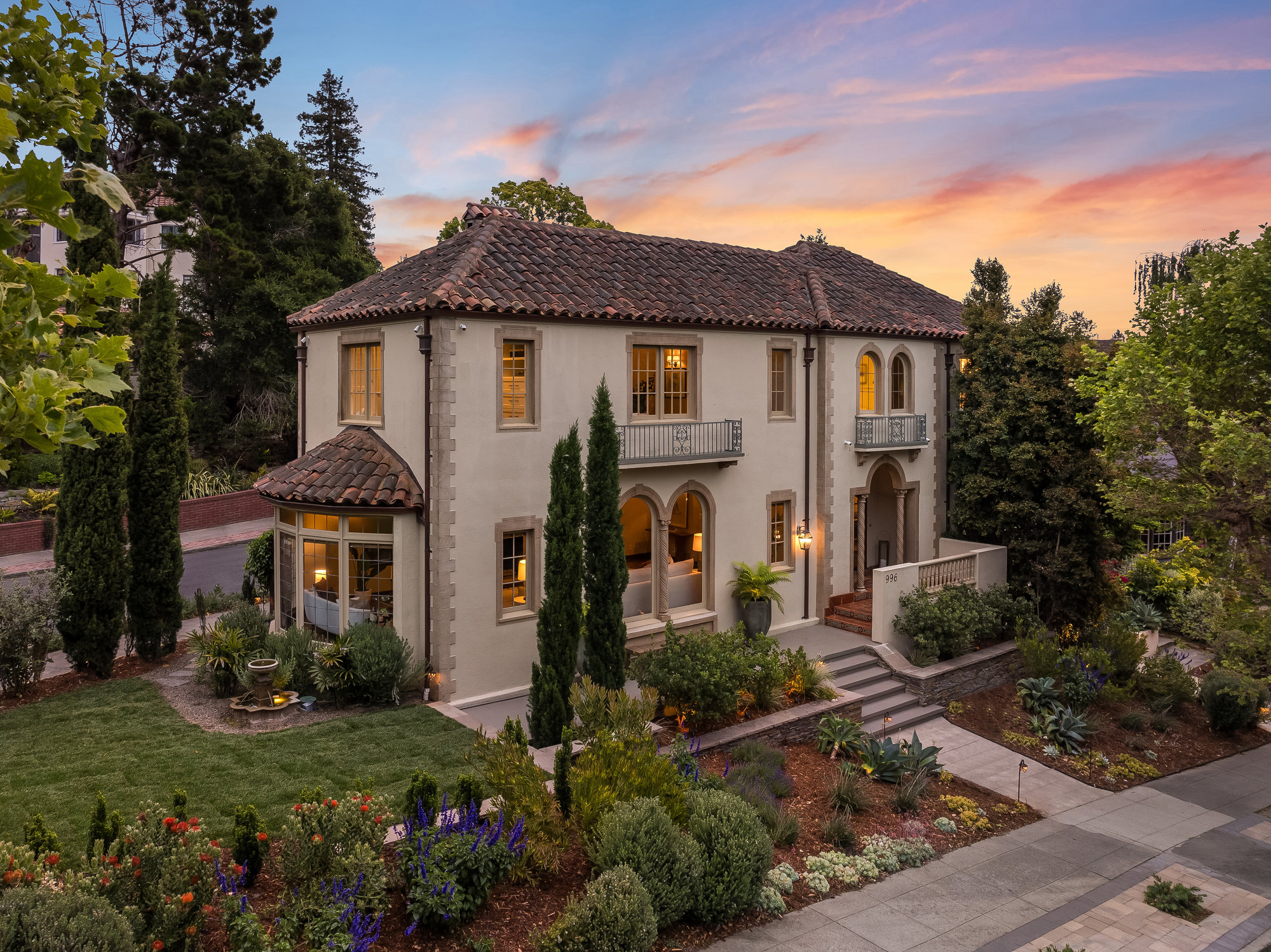 996 Grosvenor Place - Cush Estate by Design